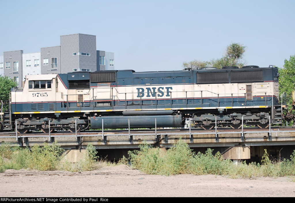 BNSF 9765